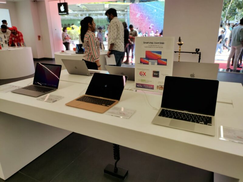 Unicorn Launched Gurugram’s First Apple Flagship Store at Cyber Hub